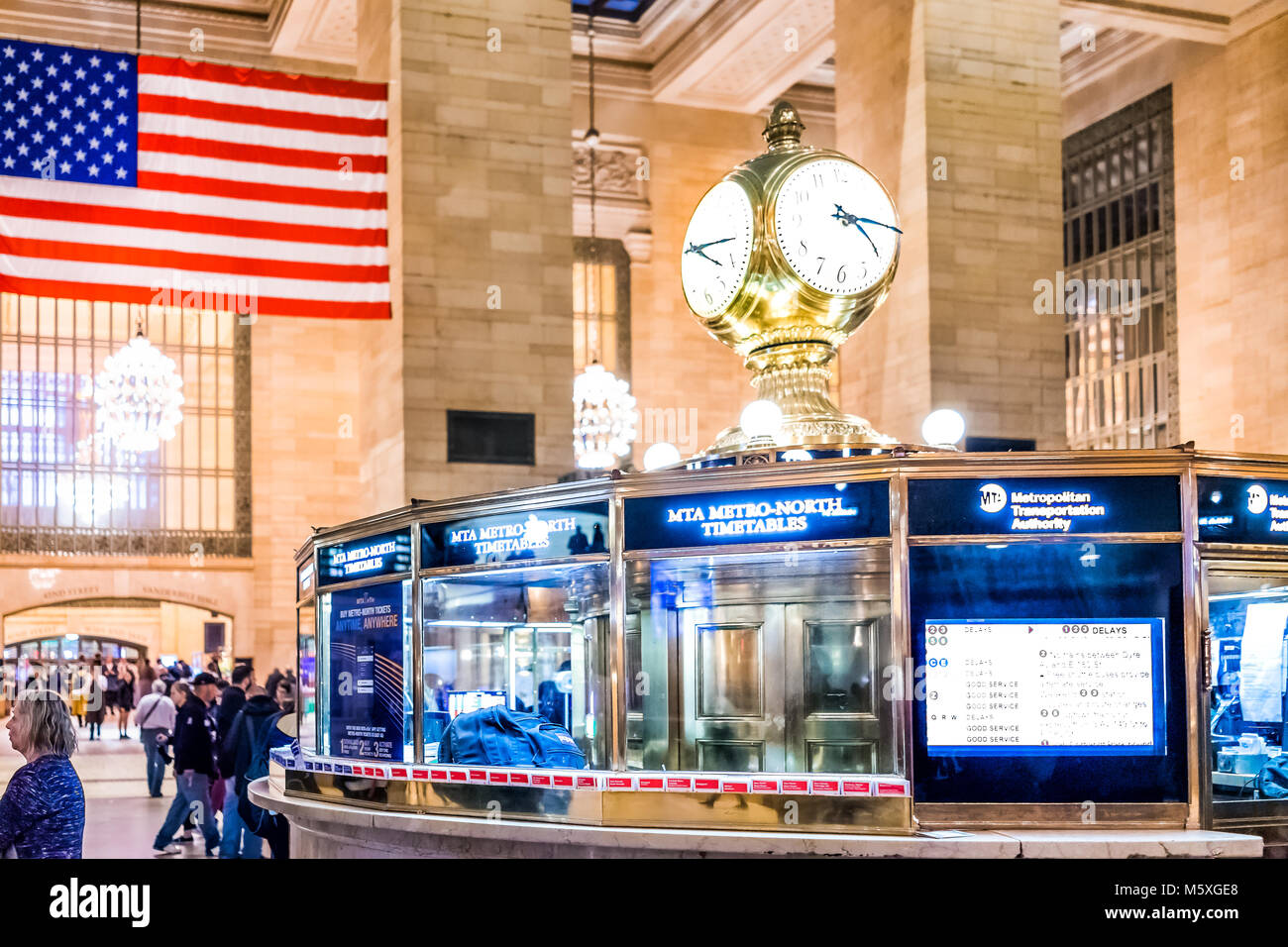 New York, USA - October 29, 2017: Grand central terminal train ...
