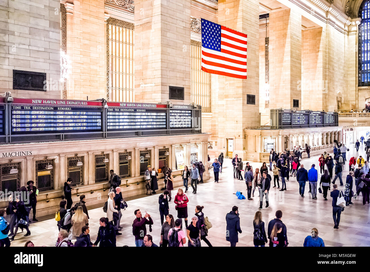 New haven city hall people hi-res stock photography and images - Alamy