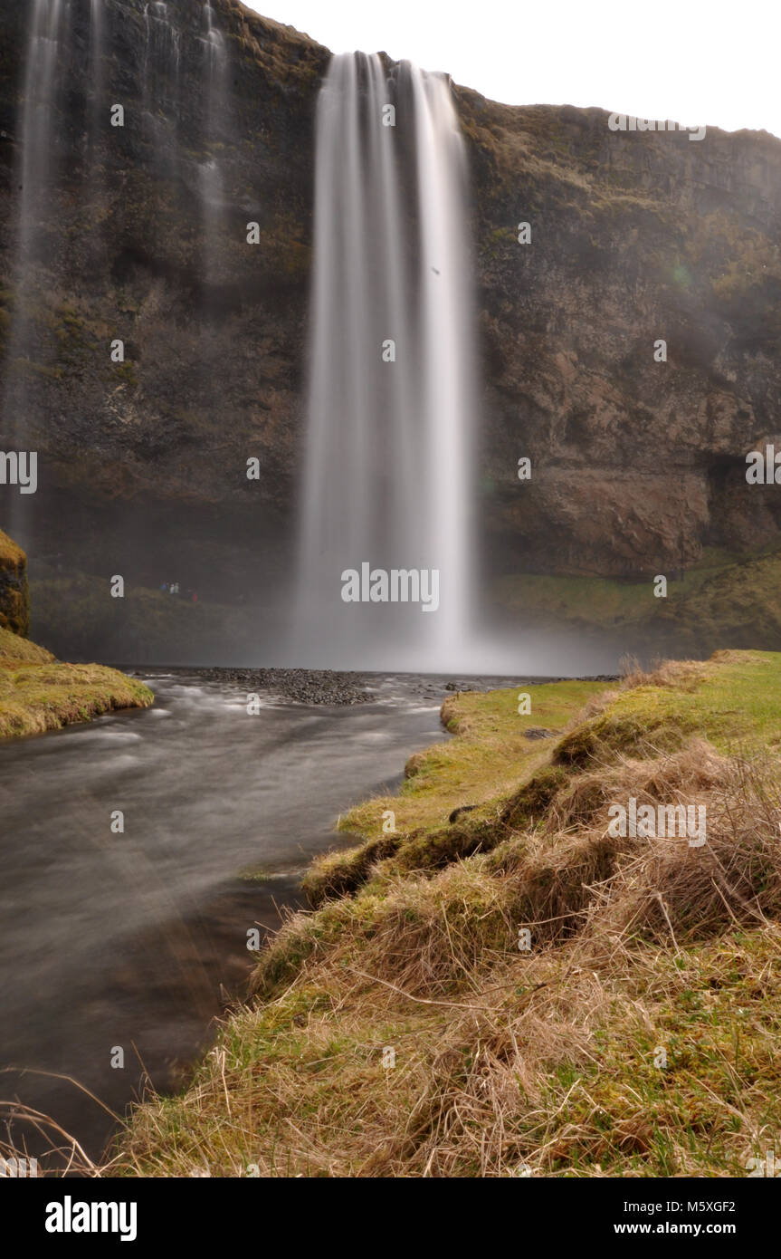 Skógafoss waterfall, Iceland with slow exposure and soft water ...