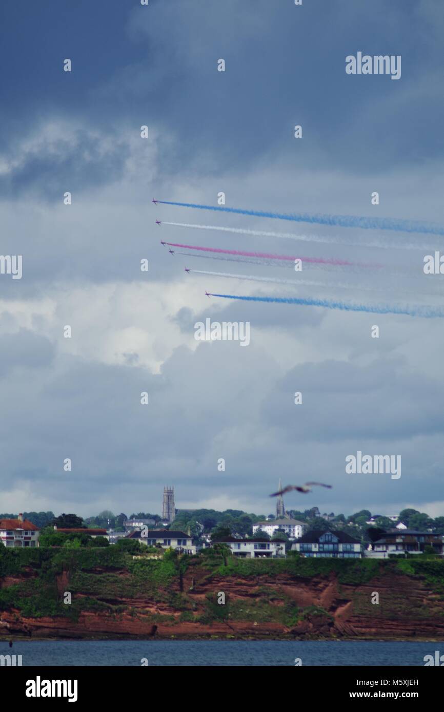 The RED ARROWS, RAF Aerobatic Team with Union Jack Smoke On. Torbay ...