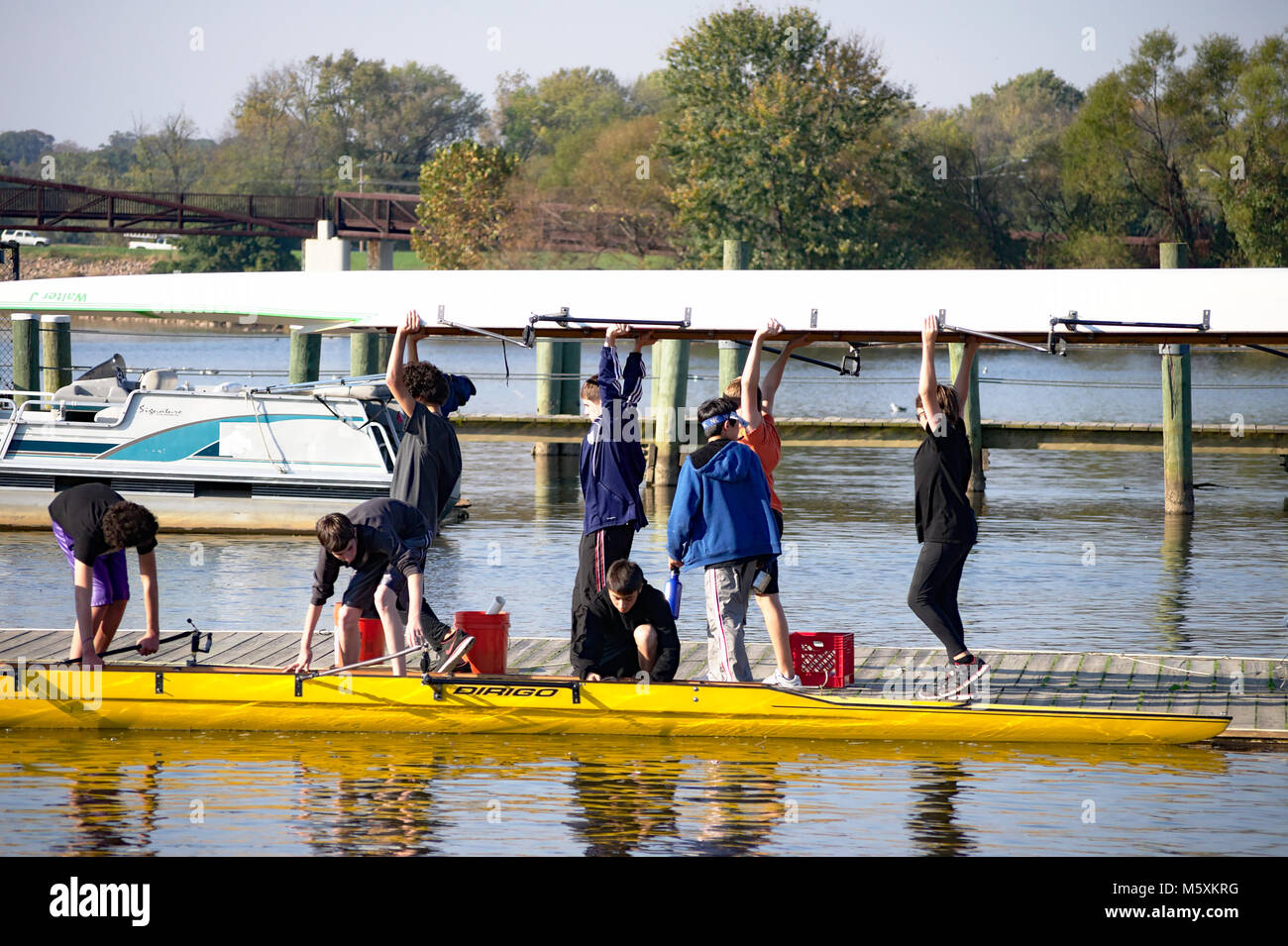 Kids crew team hi-res stock photography and images - Alamy