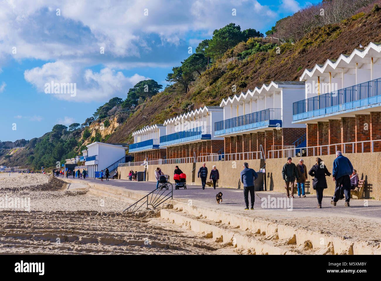 Seaside walking hi-res stock photography and images - Alamy