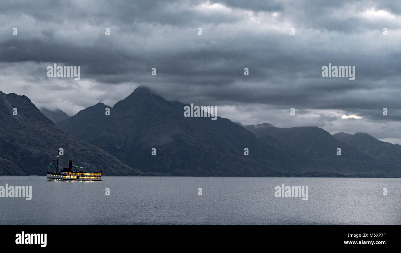 Queenstown steamboat hi-res stock photography and images - Alamy
