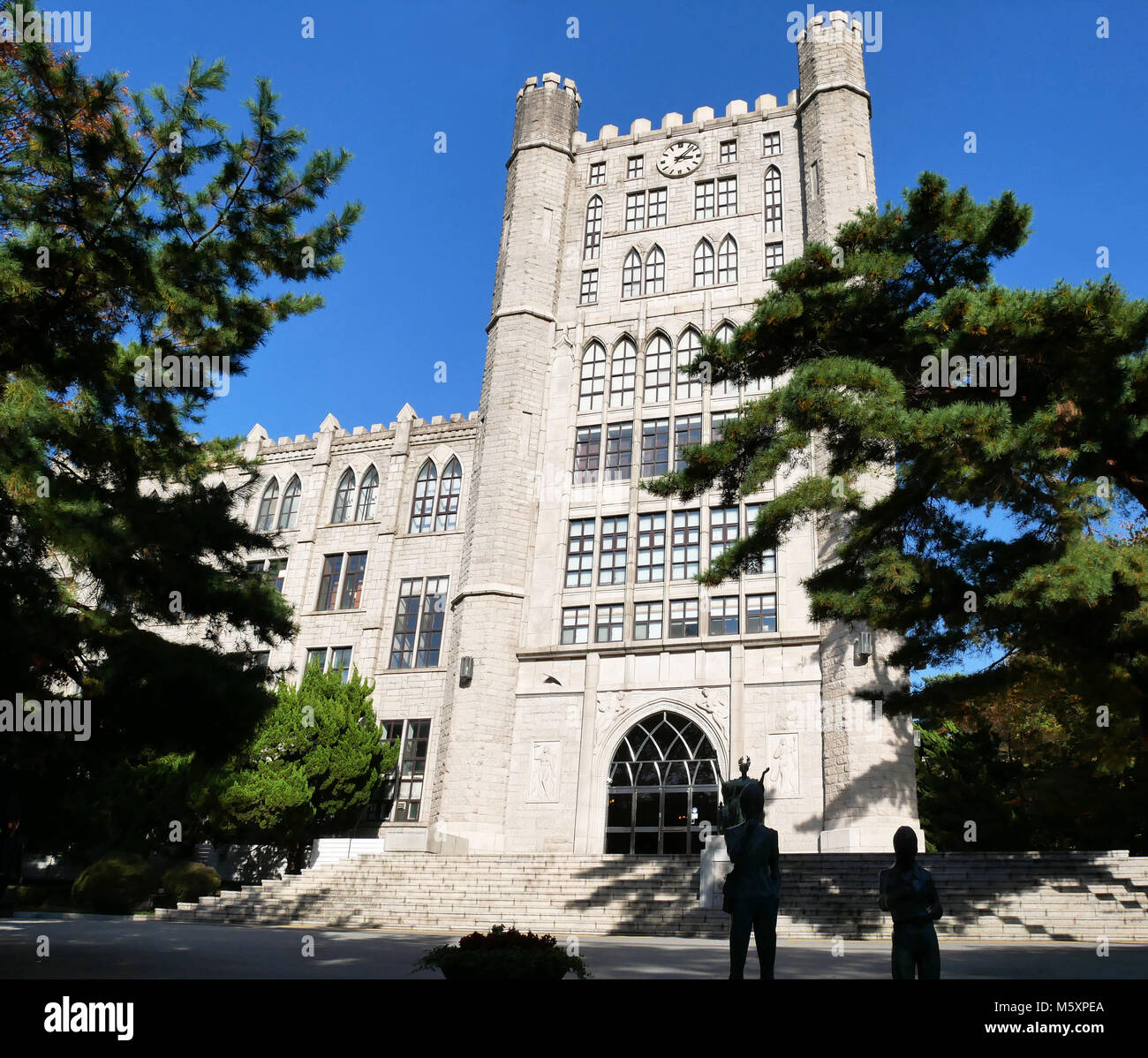 Seoul, South Korea - 29 October, 2017: Classic building at Kyung Hee ...