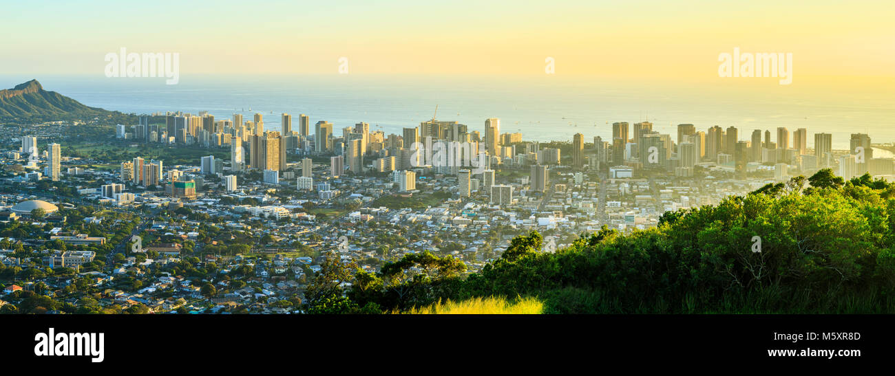 Tantalus lookout hi-res stock photography and images - Alamy