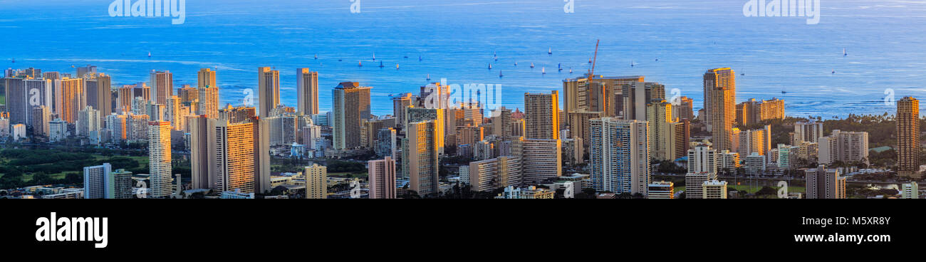 Tantalus lookout hawaii hi-res stock photography and images - Alamy