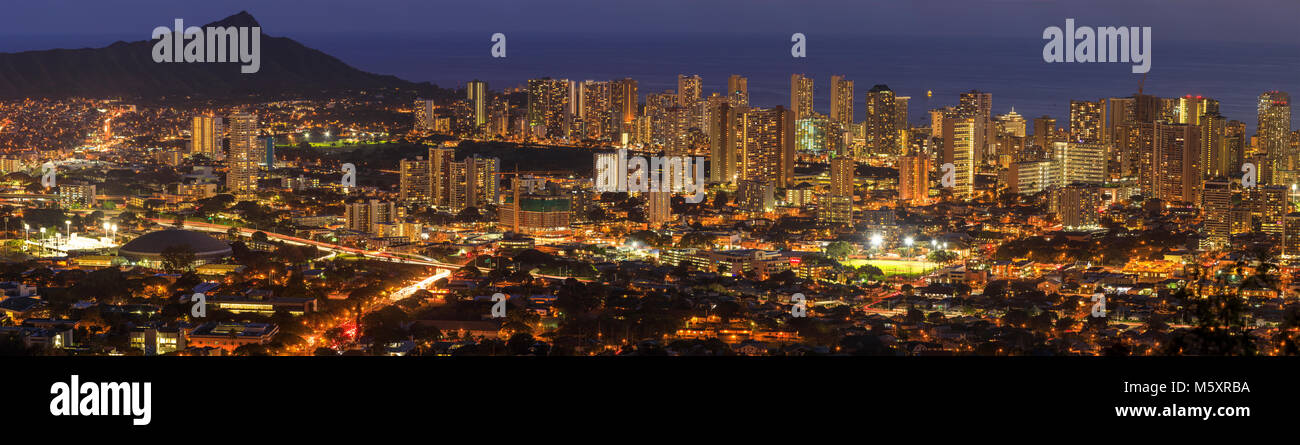 View to Honolulu from Tantalus Lookout at sunset, Oahu, Hawaii Stock ...