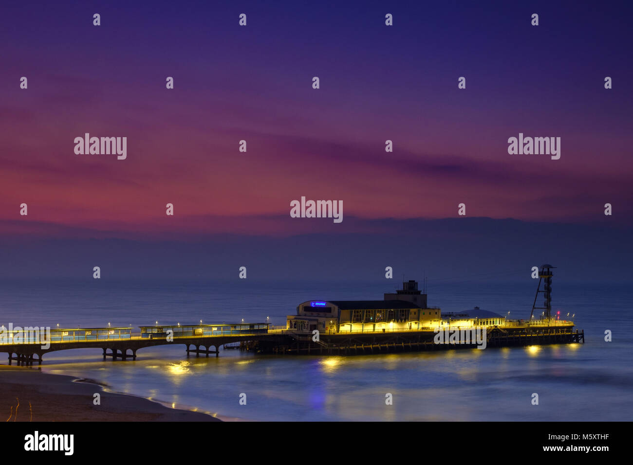Bournmouth pier hi-res stock photography and images - Alamy