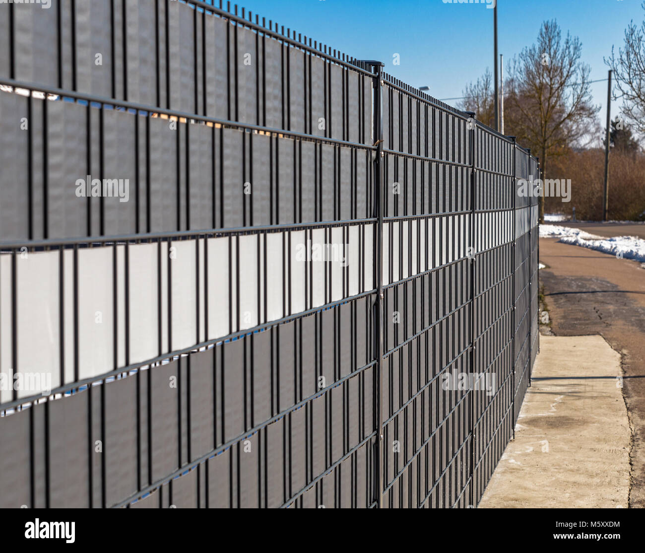 Metal mesh fabric hi-res stock photography and images - Alamy