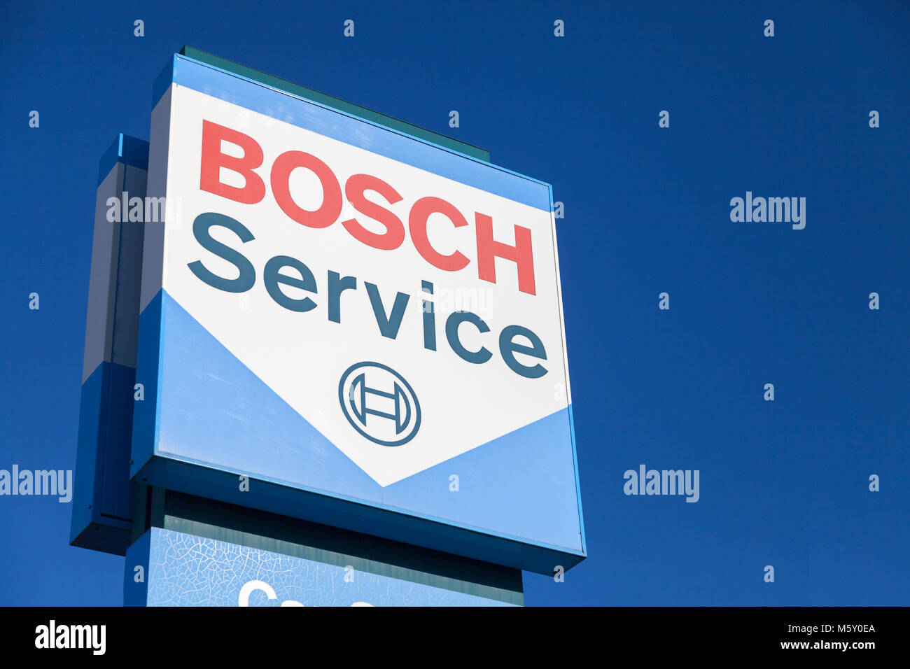 Bosch logo hi-res stock photography and images - Alamy