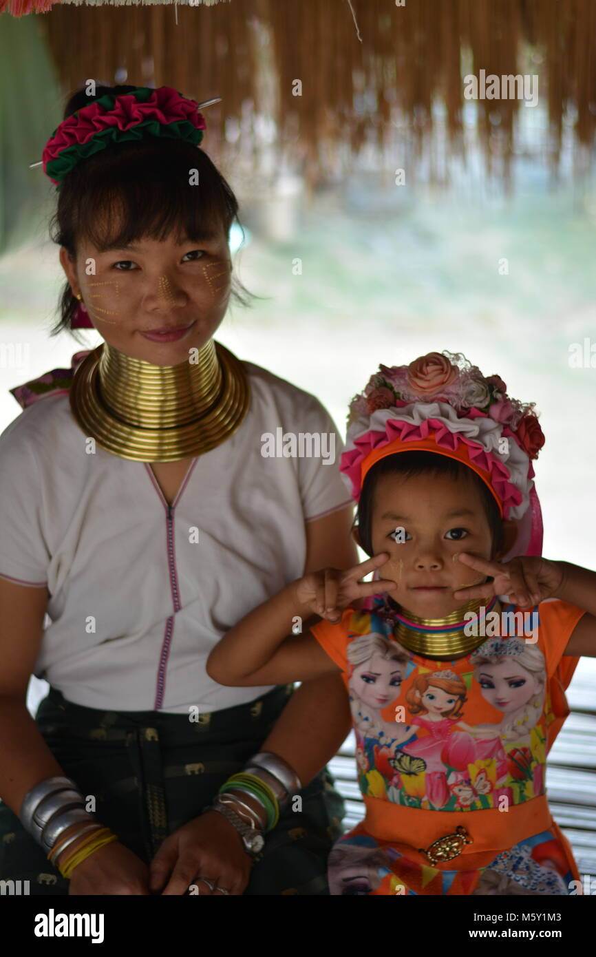 Long Neck women in a tribe near Chiang Mai in Northern Thailand Stock ...