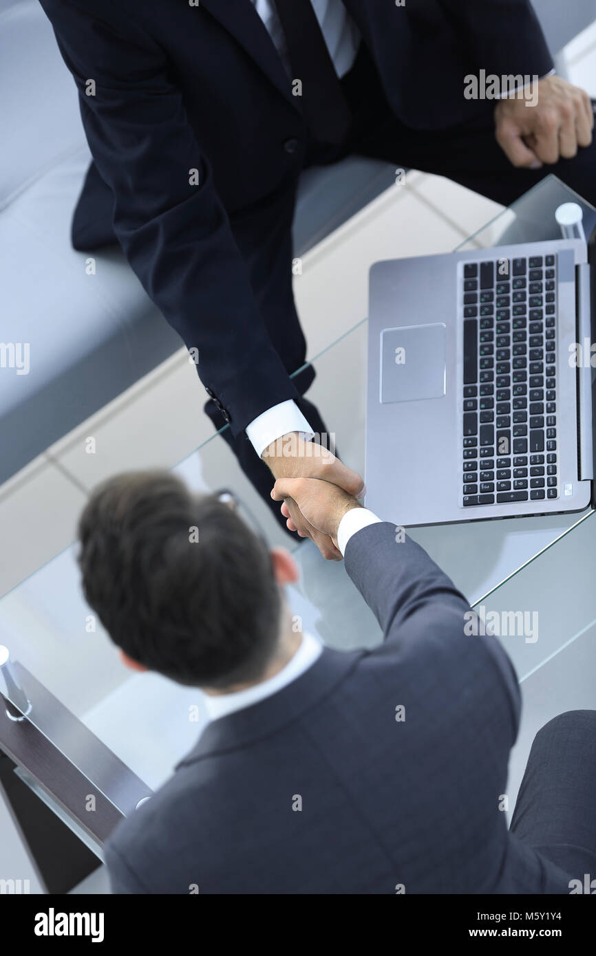 handshake business people in the workplace Stock Photo - Alamy