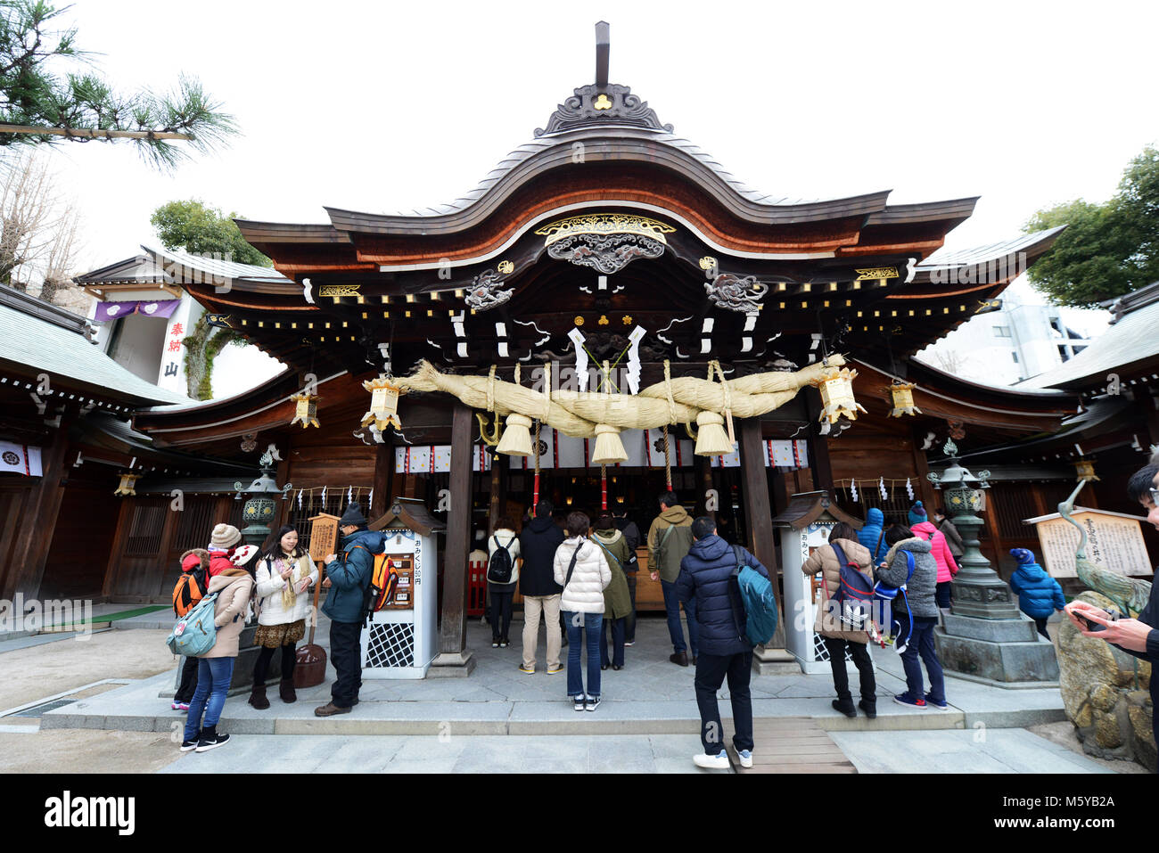 The colorful Kushida Shrine in Hakata, Fukuoka, Japan Stock Photo - Alamy