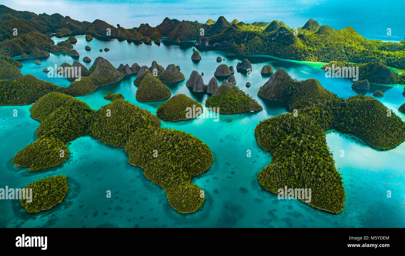 Wayag of Raja Ampat Stock Photo - Alamy