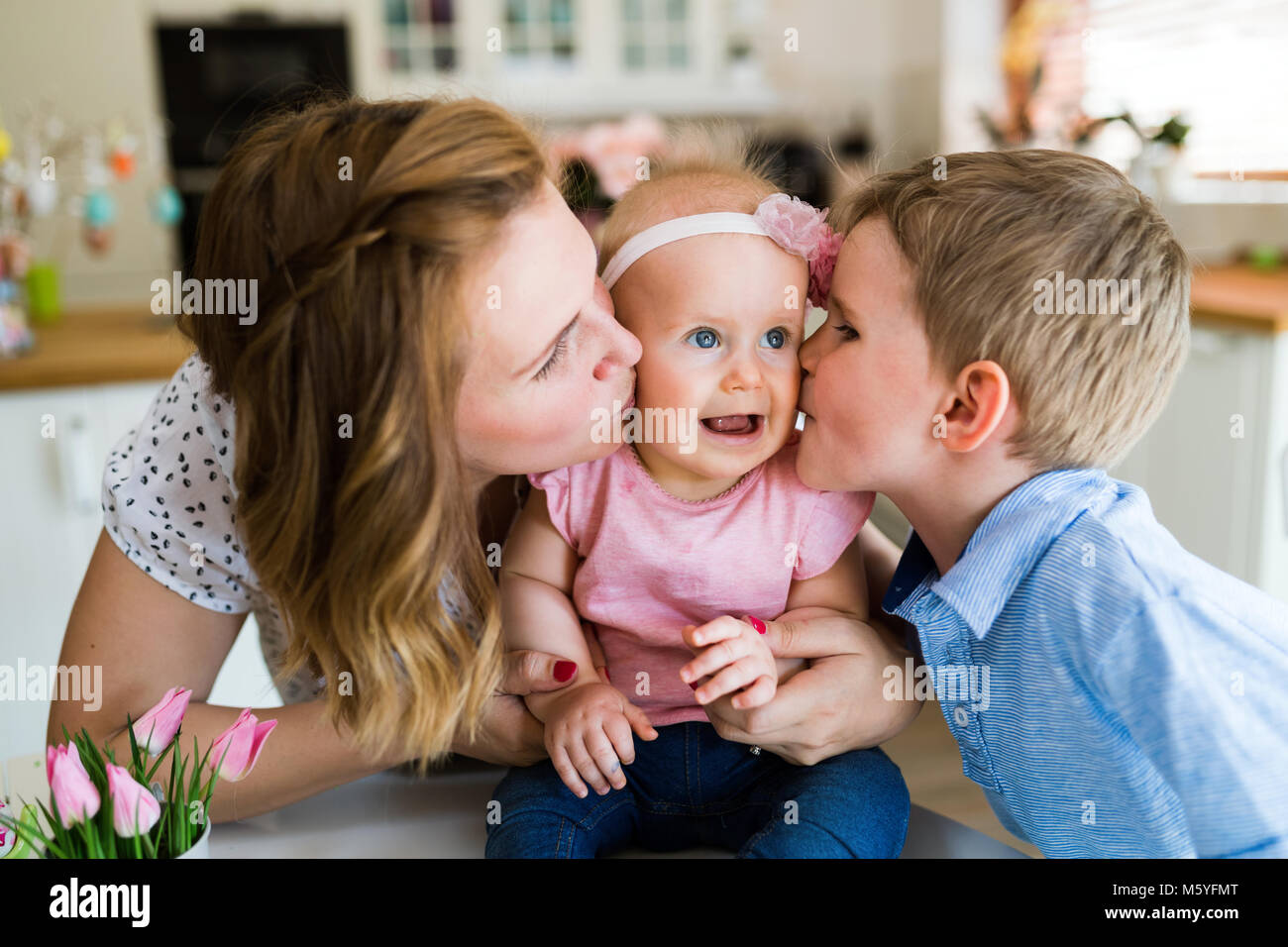 Family mother son boy kid kids hi-res stock photography and images - Alamy