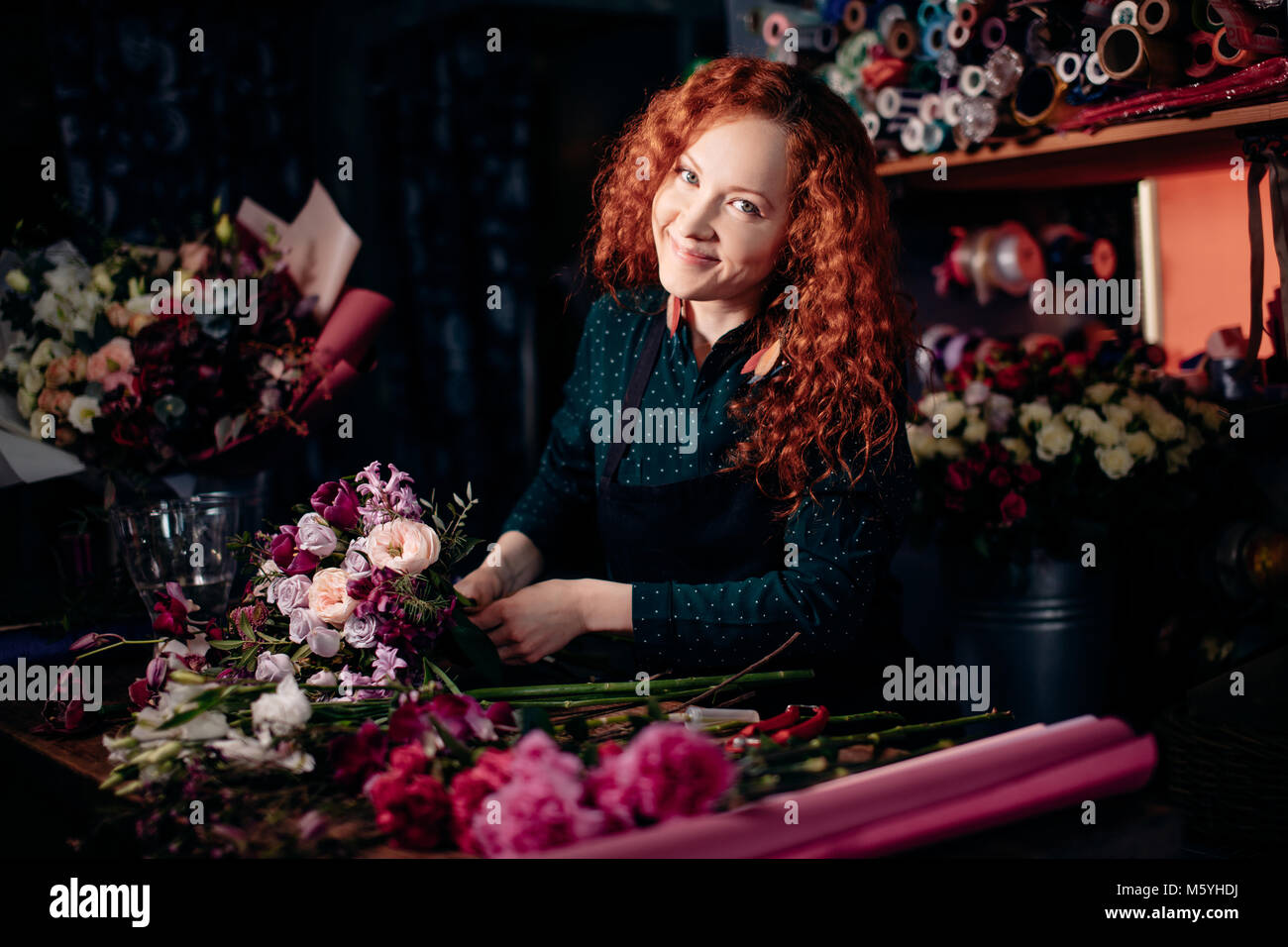Ginger female florist hi-res stock photography and images - Alamy