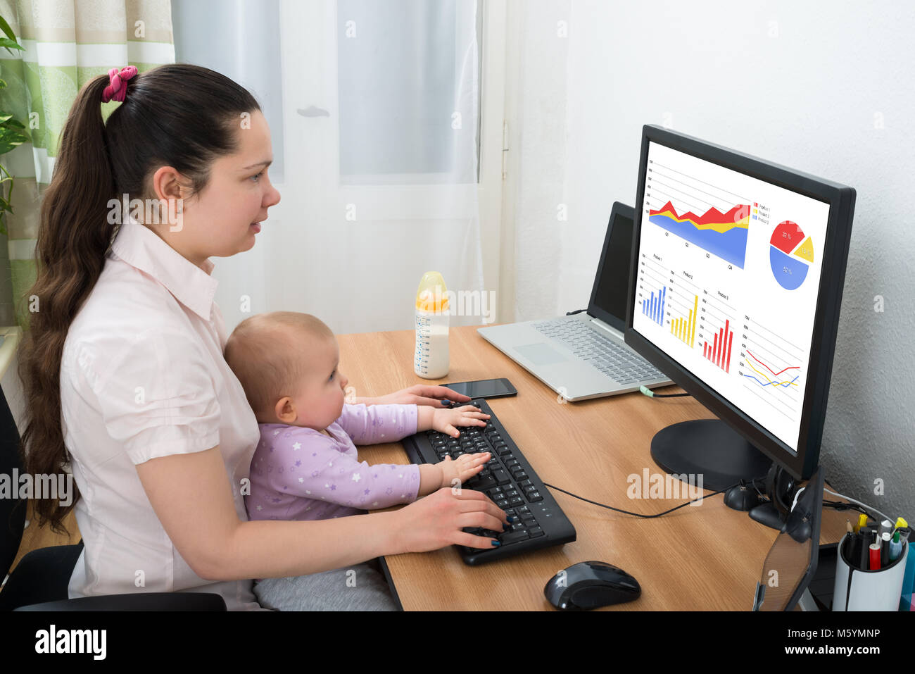 Baby growth chart hi-res stock photography and images - Alamy