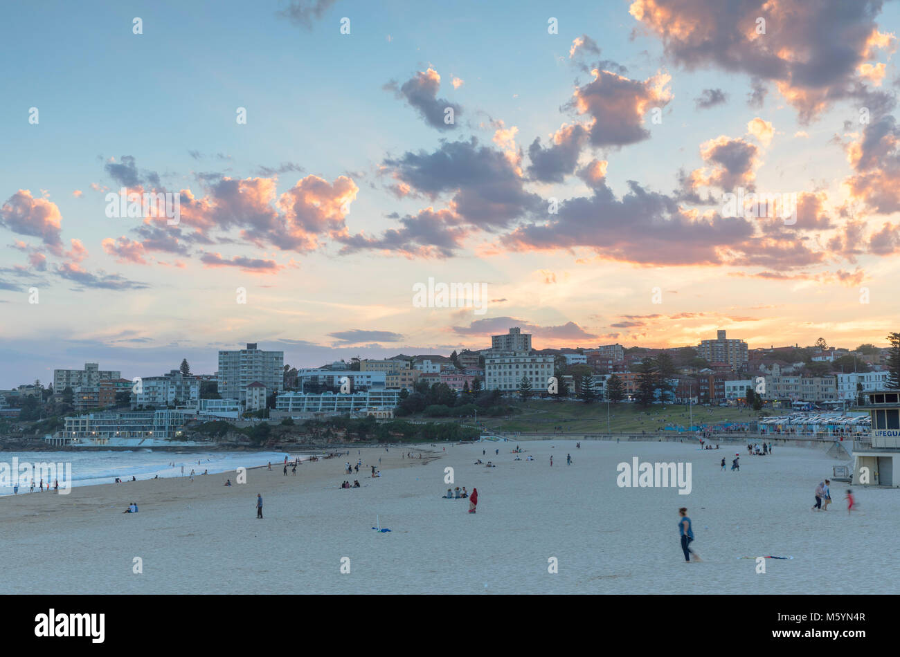 Bondi beach sunset hi-res stock photography and images - Alamy