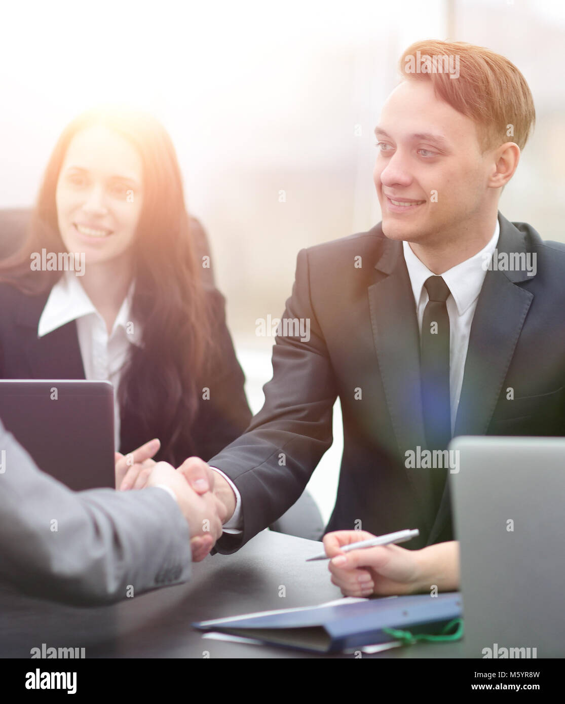 business handshake business partners Stock Photo - Alamy