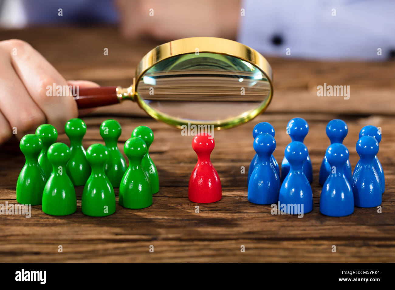 Wooden people magnifying glass hi-res stock photography and images - Alamy