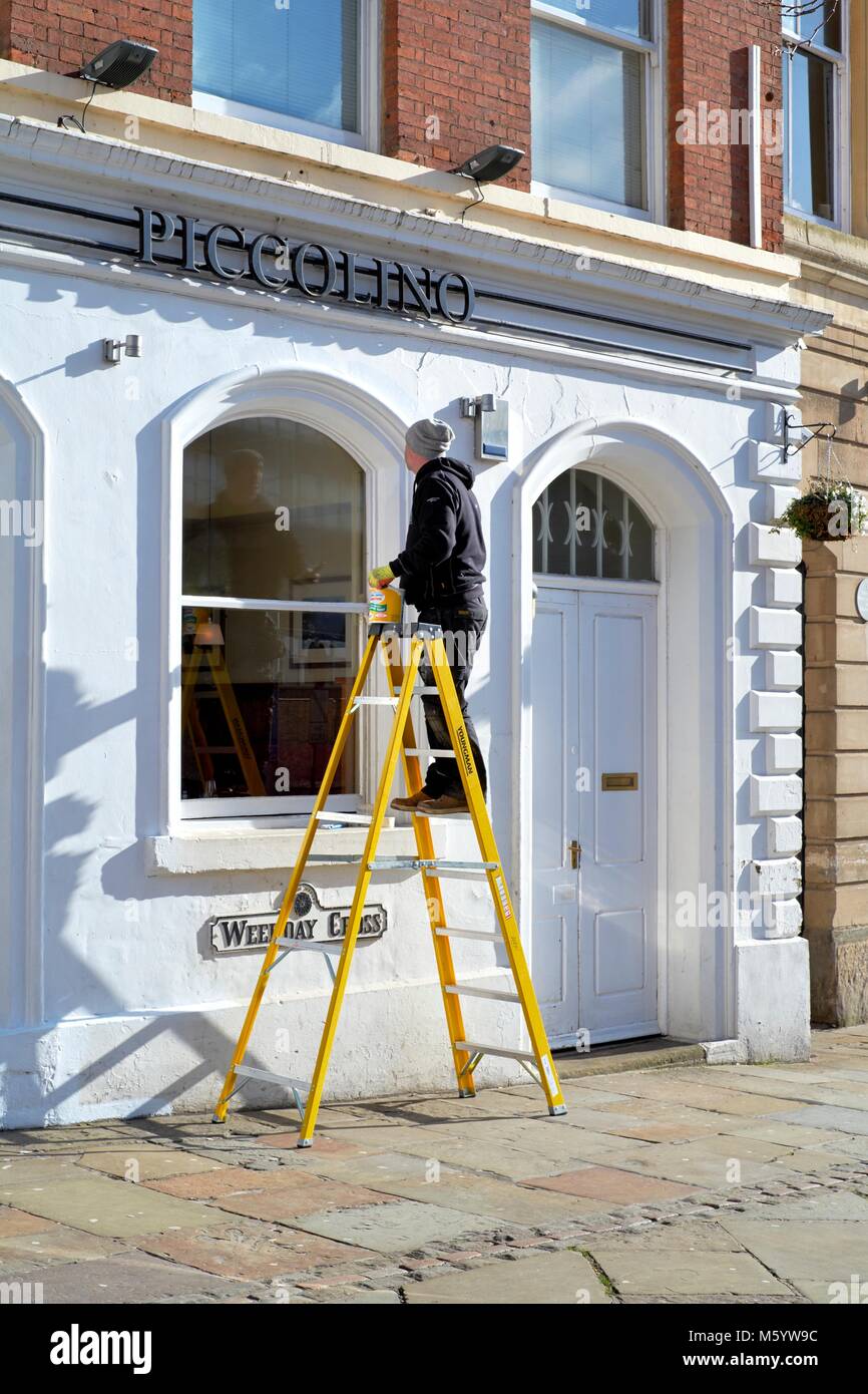 Ladder Safety Outside High Resolution Stock Photography and Images - Alamy