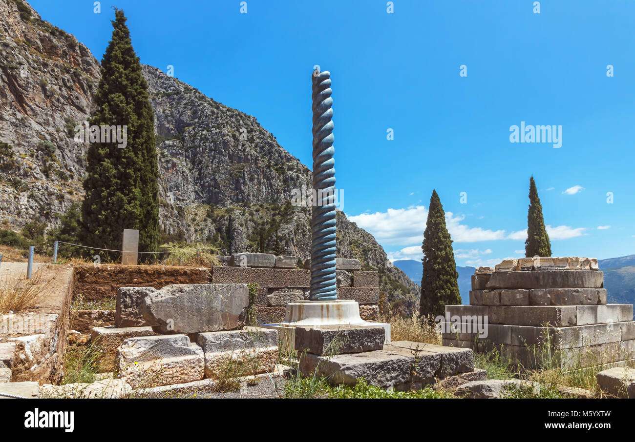 Serpent Column of Plataea - Delphi - Greece Stock Photo - Alamy