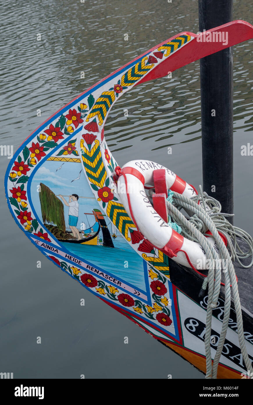 Traditional Moliceiro boat moored in canal of Sao Roqua Stock Photo - Alamy