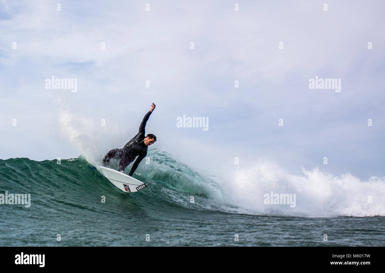 Bottom turn surf hi-res stock photography and images - Alamy