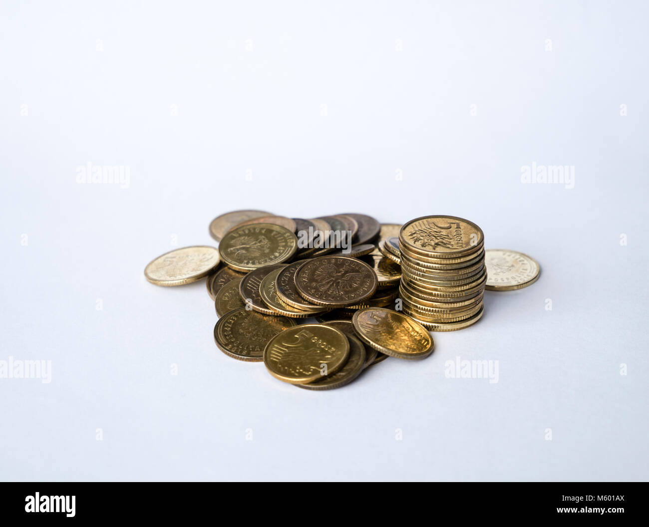 Pile of copper coins hi-res stock photography and images - Alamy