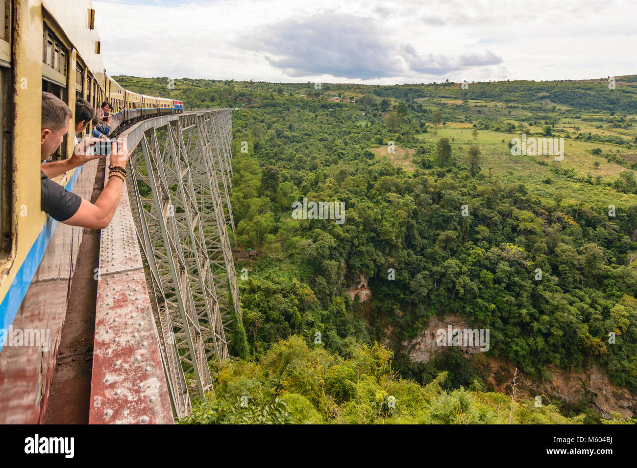 Nawnghkio: Goteik viaduct (Gohteik, Gok Teik), railway trestle bridge ...
