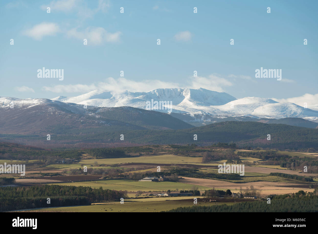 Lochnagar hi-res stock photography and images - Alamy
