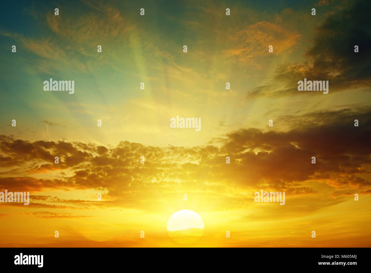 Beautiful sunset glow hi-res stock photography and images - Alamy