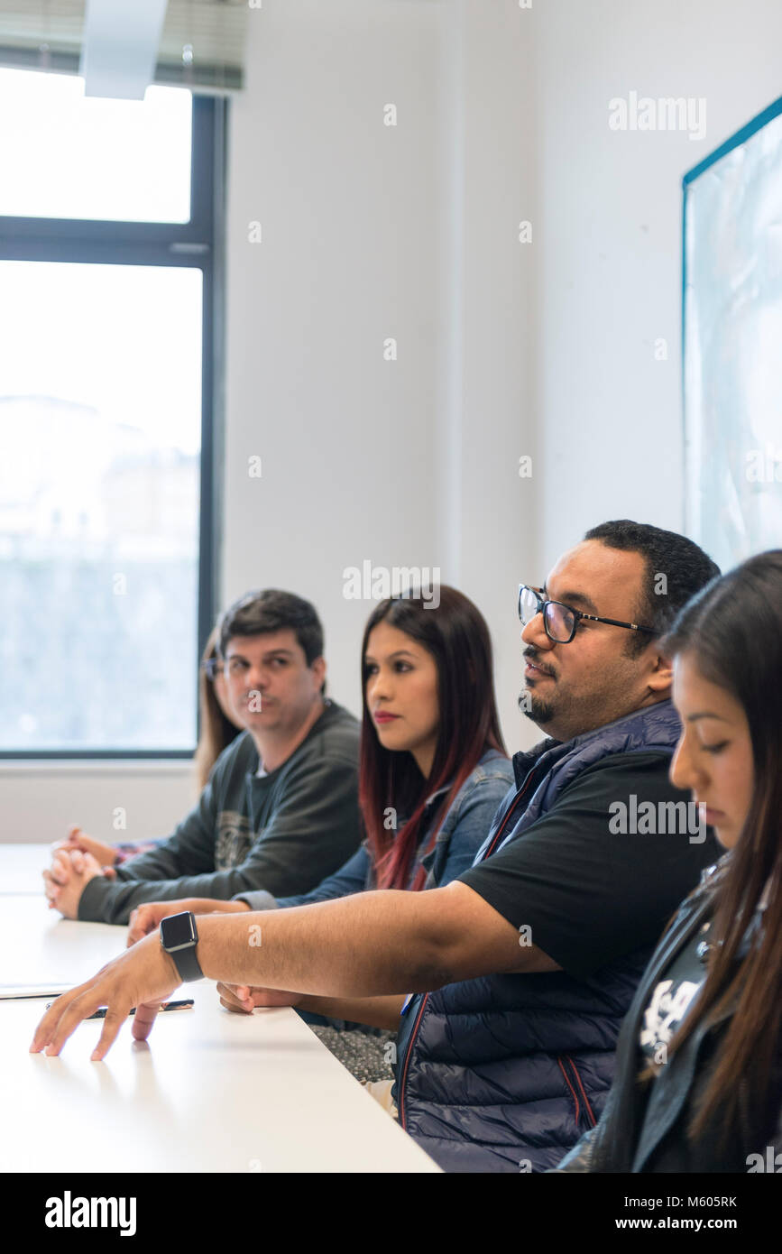 English language class hi-res stock photography and images - Alamy