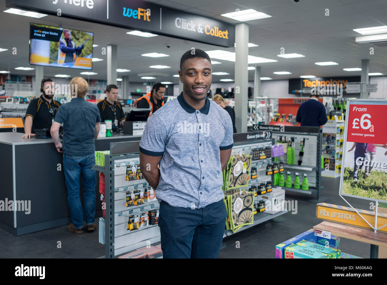 Halfords group plc hi-res stock photography and images - Alamy