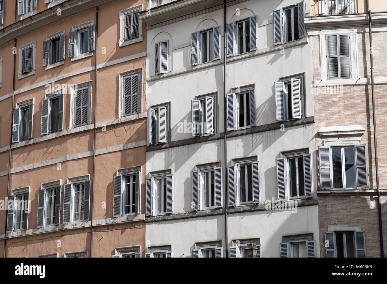Italy rome houses in row hi-res stock photography and images - Alamy