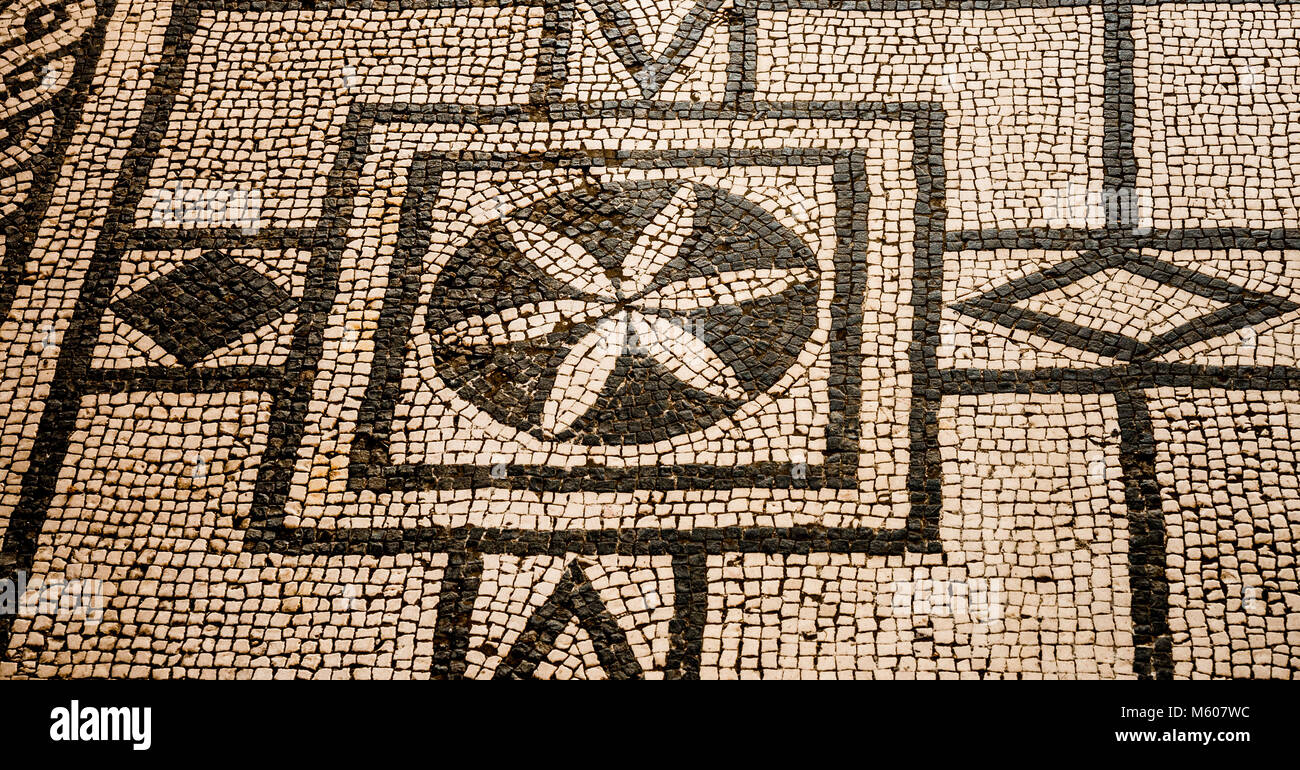 Ancient roman mosaic floor hi-res stock photography and images - Alamy