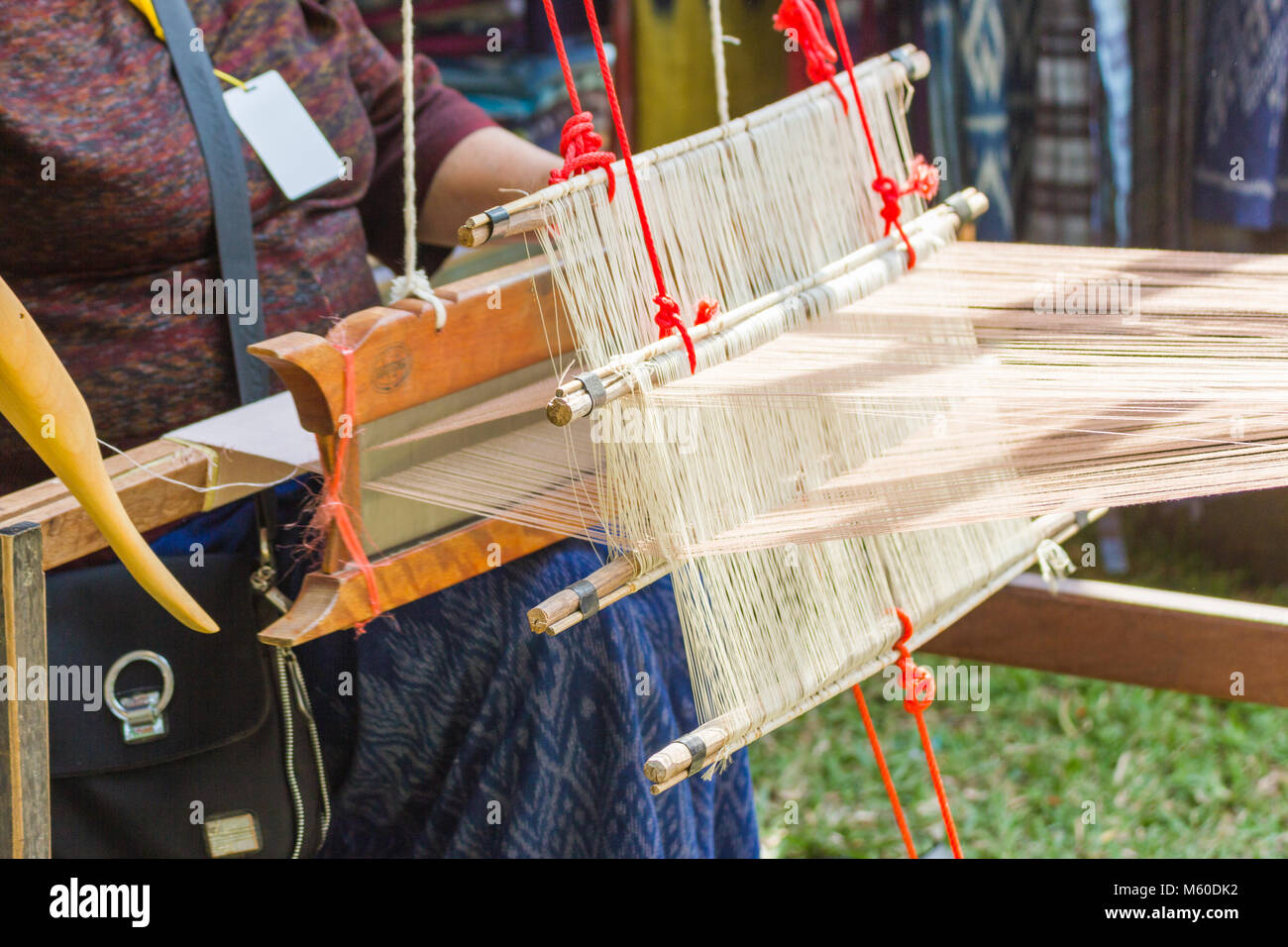 Using hand loom hi-res stock photography and images - Alamy