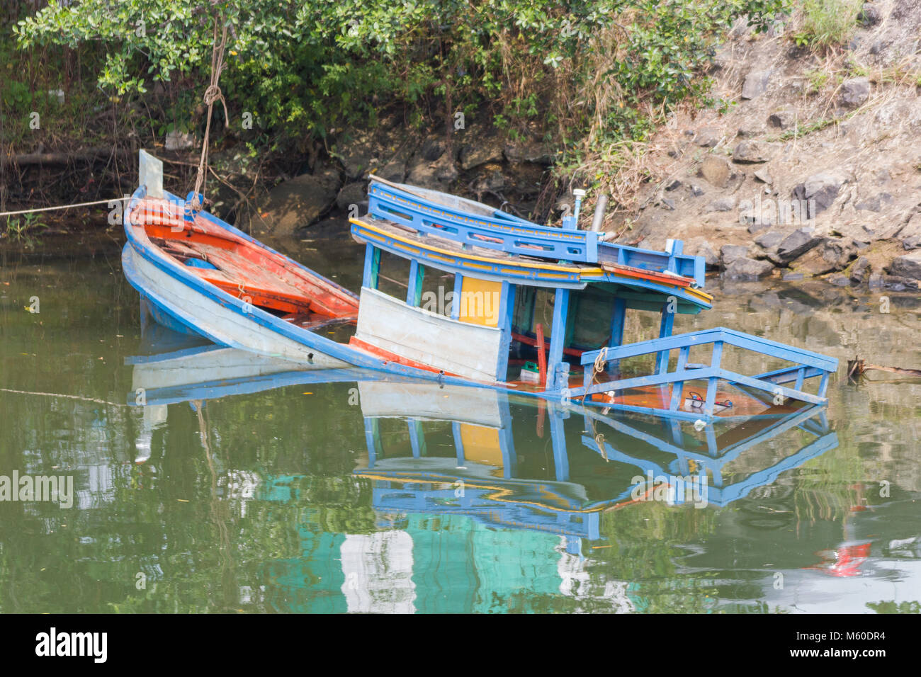 Old small fishing boat broken and Water in the boat Old small fishing ...