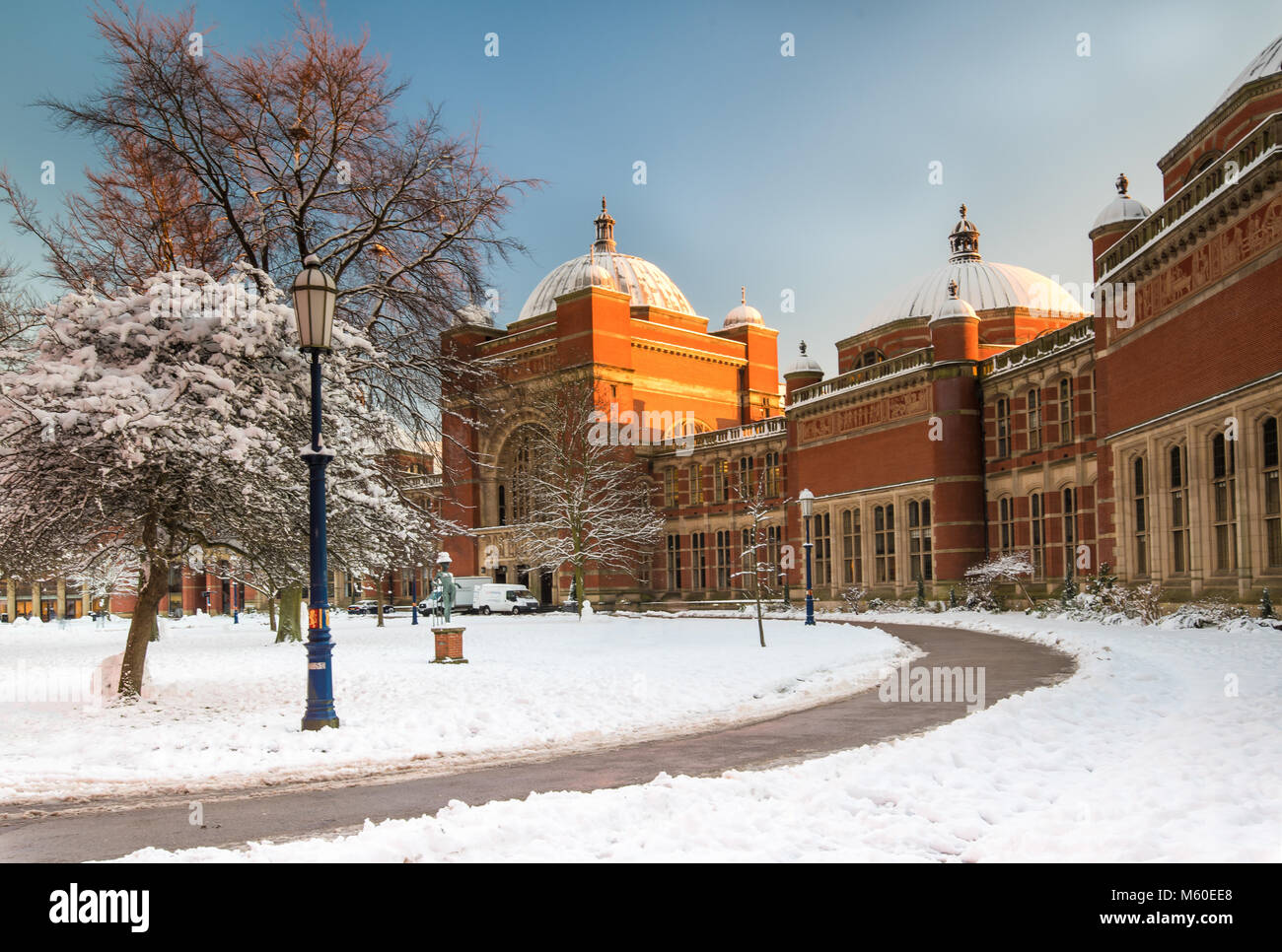 Birmingham University Campus in Heavy Winter Snow Stock Photo - Alamy