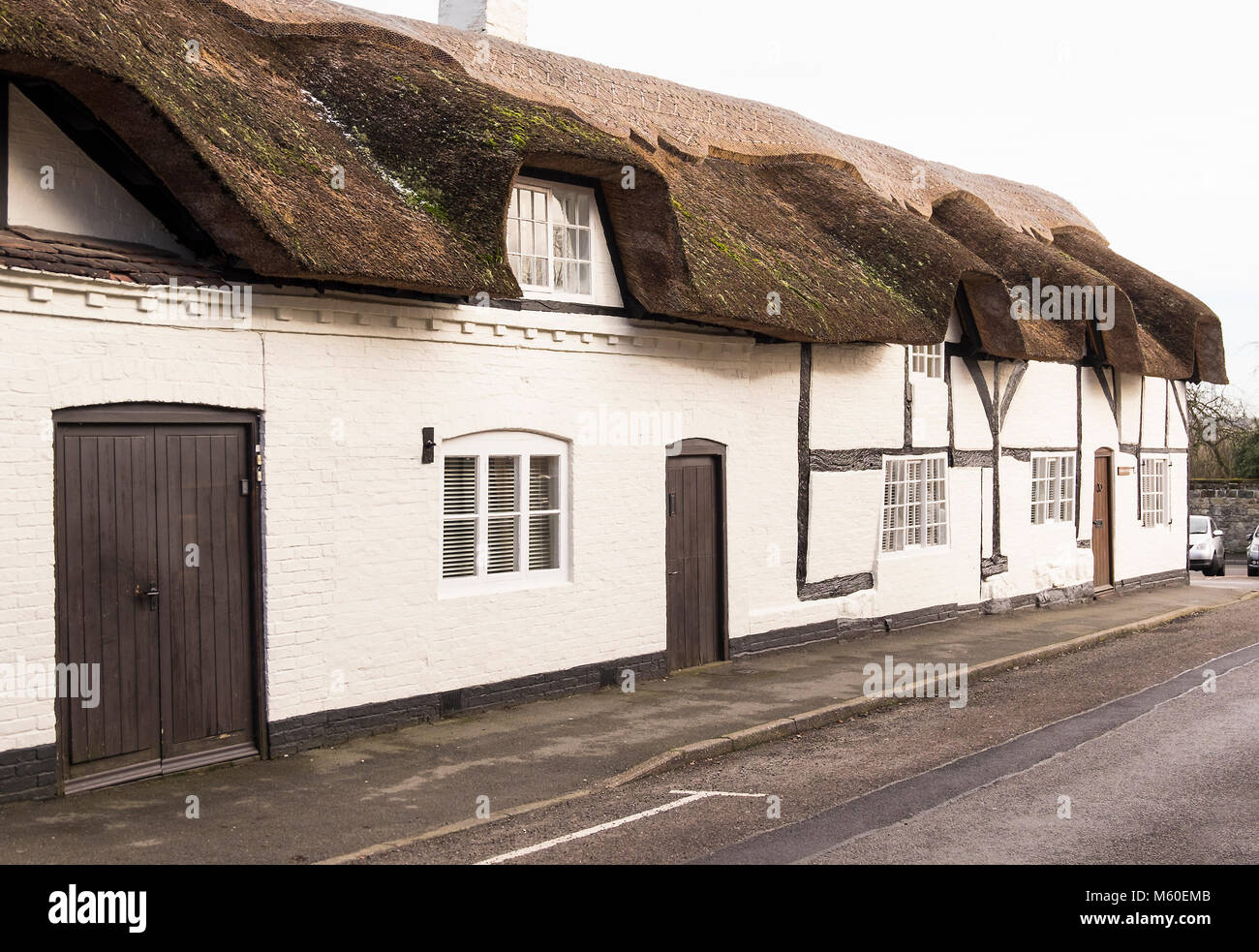 Thatched House Uk Cottage Vintage High Resolution Stock Photography and ...
