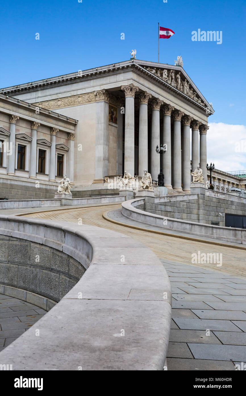 Ringstrasse building hi-res stock photography and images - Alamy