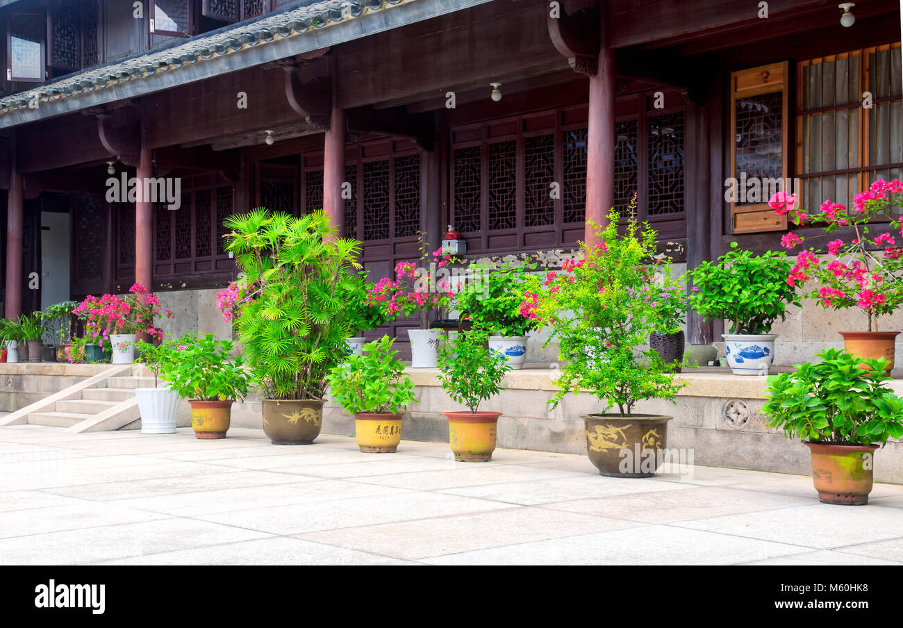 The da xiong precious palace hall at the puji temple scenic area on an ...