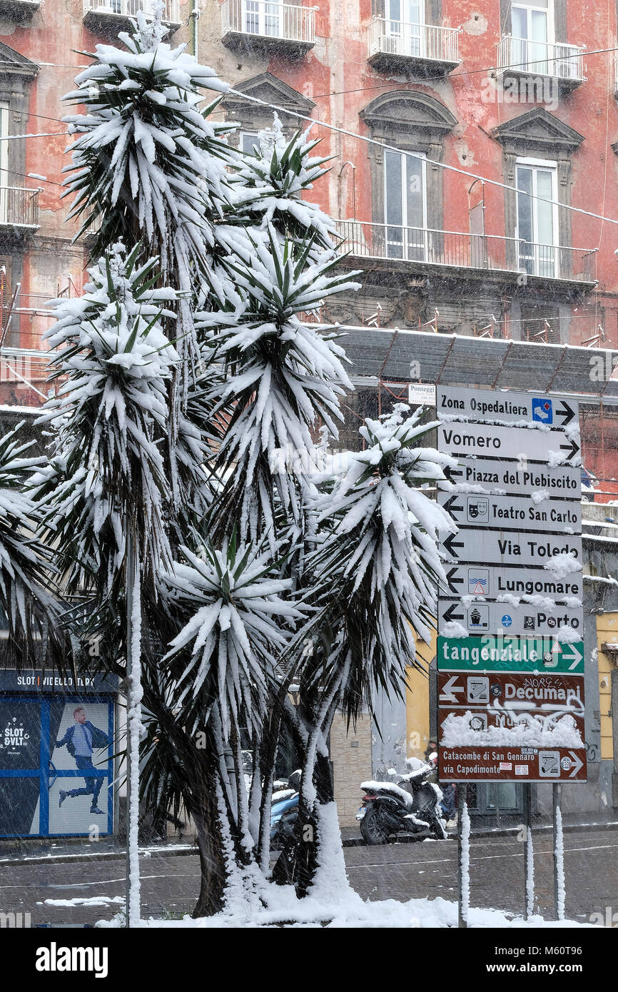 What is seen and what is not hi-res stock photography and images - Alamy