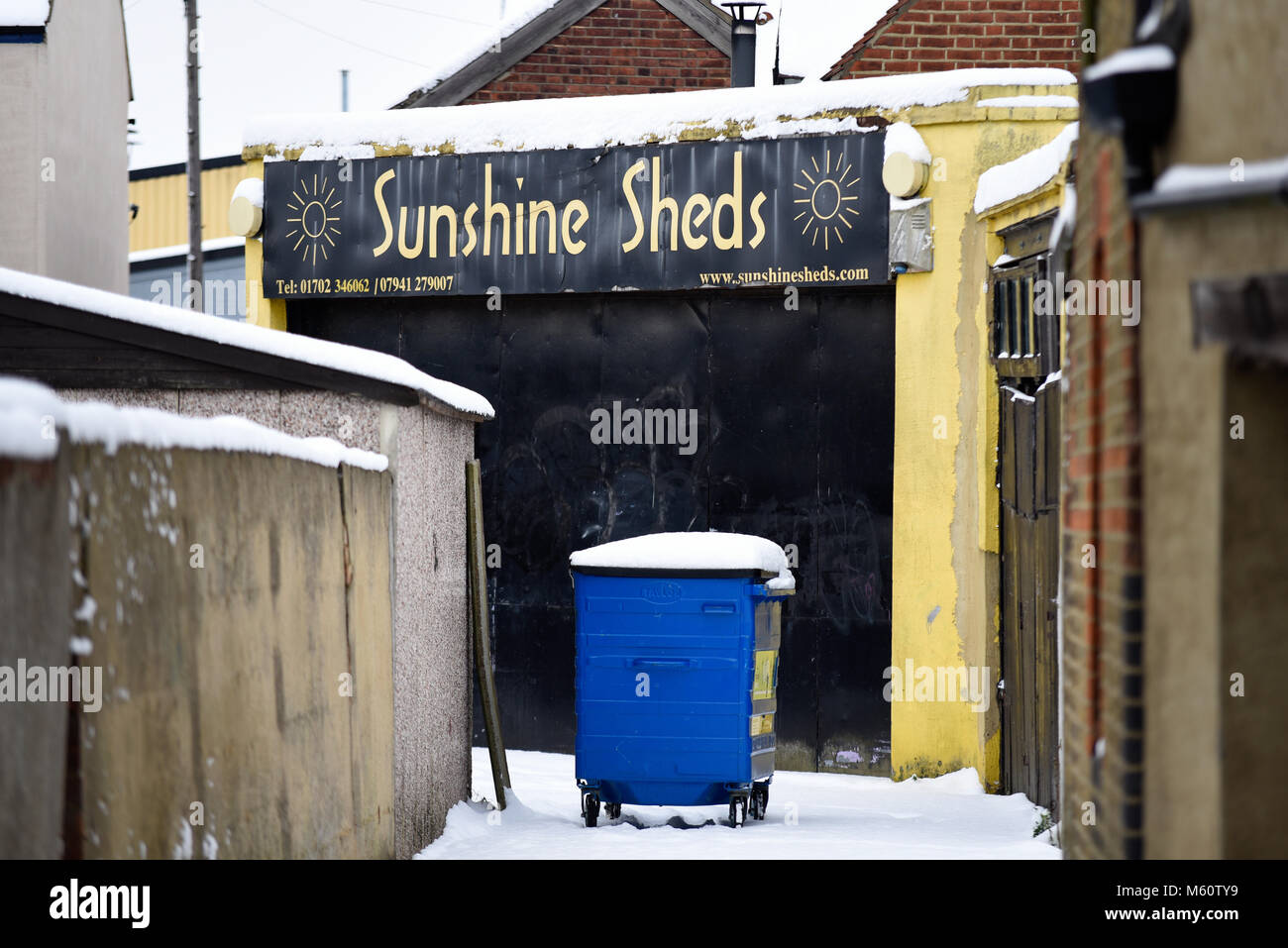 Sunshine Sheds. Snow continues to fall in Southend and surrounding ...