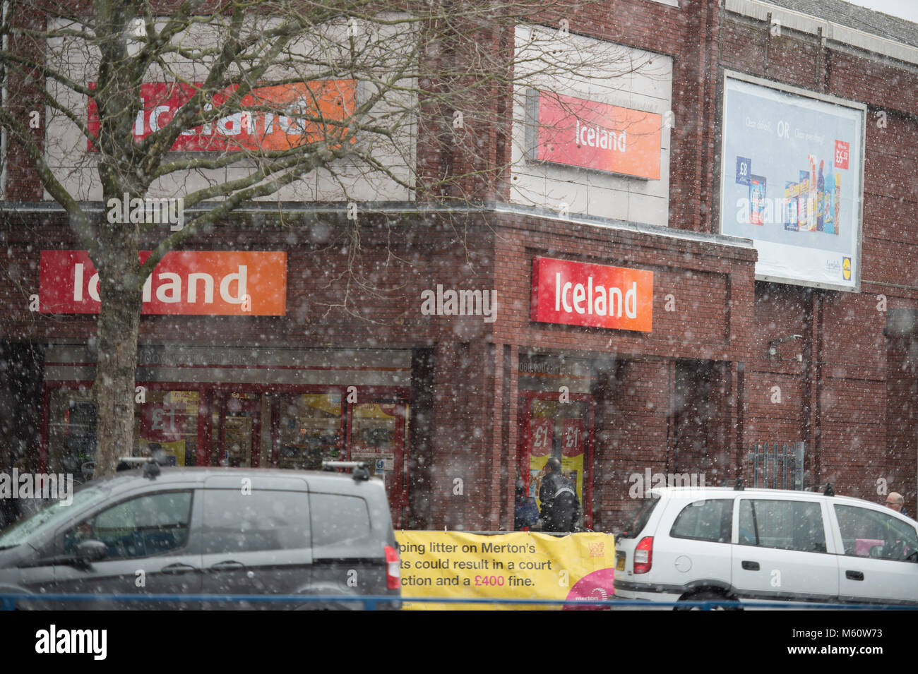 Morden surrey uk hi-res stock photography and images - Alamy