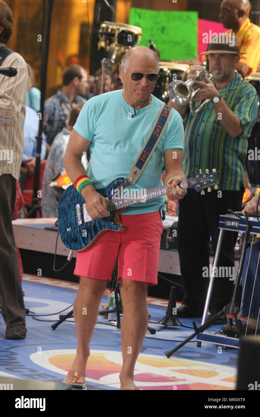 CelebrityArchaeology.com 2006 FILE PHOTO JIMMY BUFFETT Photo to By John Barrett-PHOTOlink. Photo ...