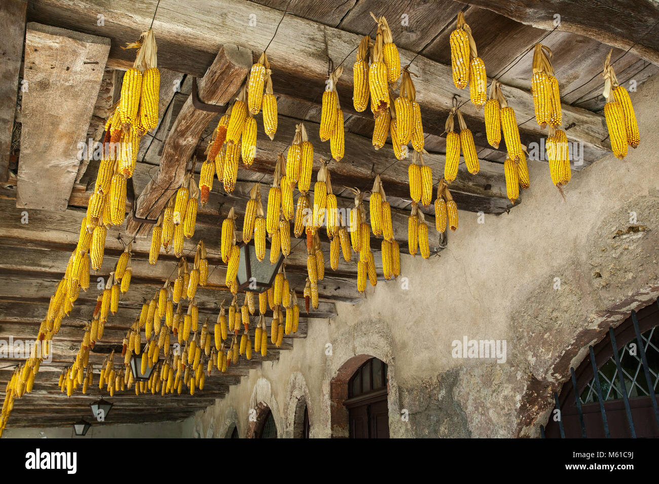 Perouges france hi-res stock photography and images - Alamy