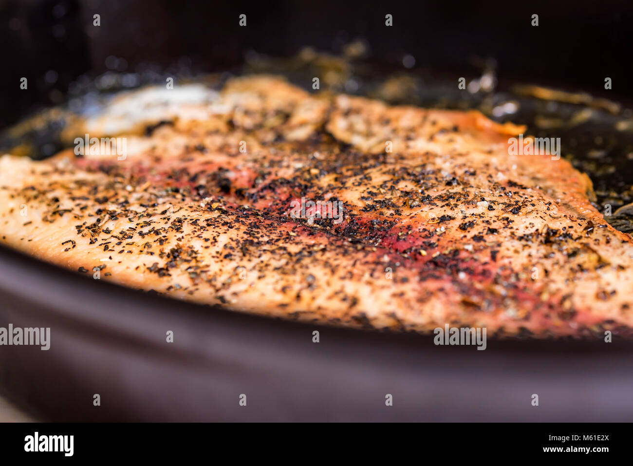 Fish roasting pan hi-res stock photography and images - Alamy