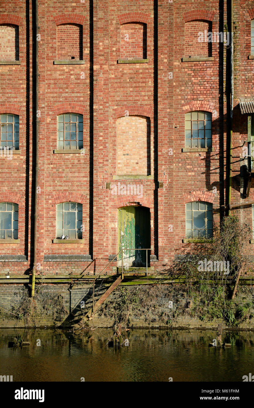 Embankment wellingborough hi-res stock photography and images - Alamy