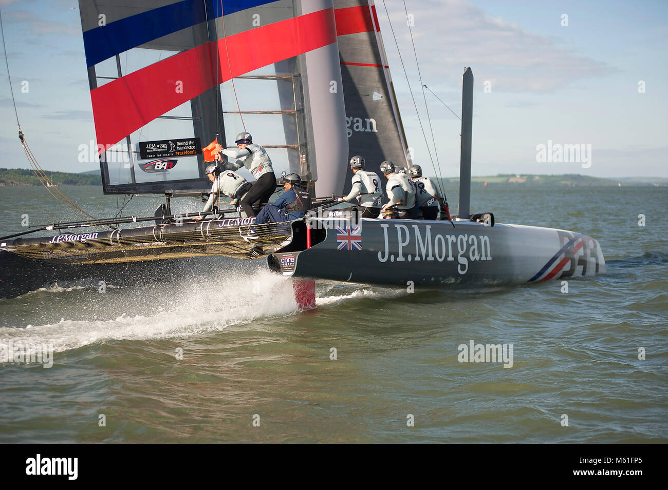 The America's Cup class JP Morgan BAR competing in the Round the Island ...